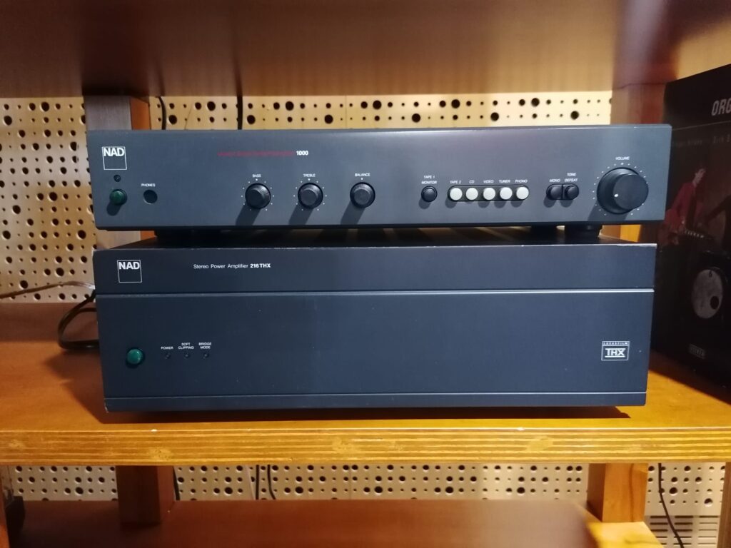 NAD 216 + MONITOR SERIES 1000 – Hi-Fi Spot